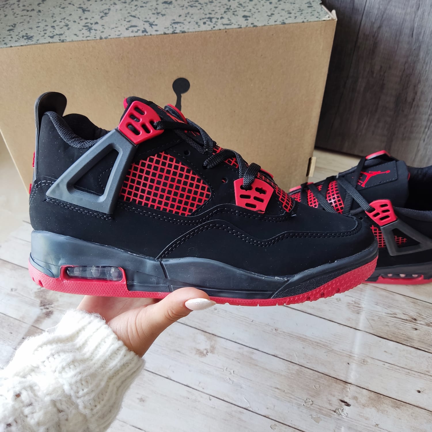 JORDAN NEGRO/ROJA - leahclothing02 - LolaPay
