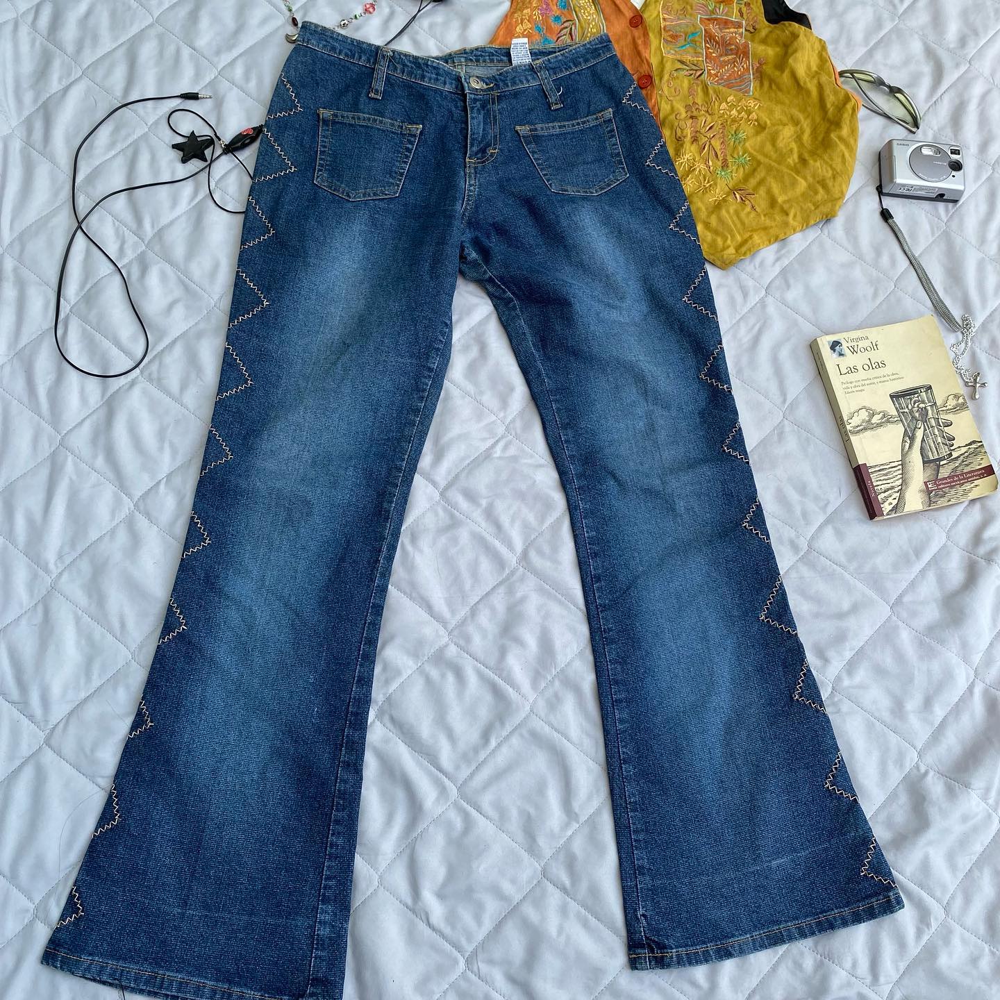 VENDIDO chaleco hippie talla m tuyo x $130 pesos omo . ┊VENDIDO panto ...