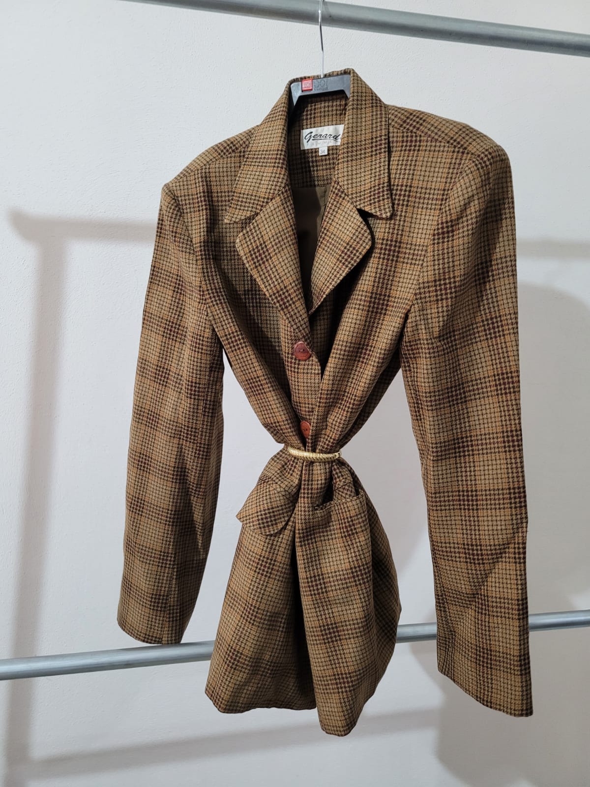 Blazer café - MuchoDrama - LolaPay